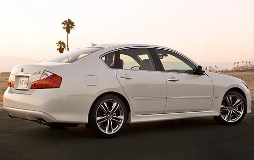 Infiniti M35