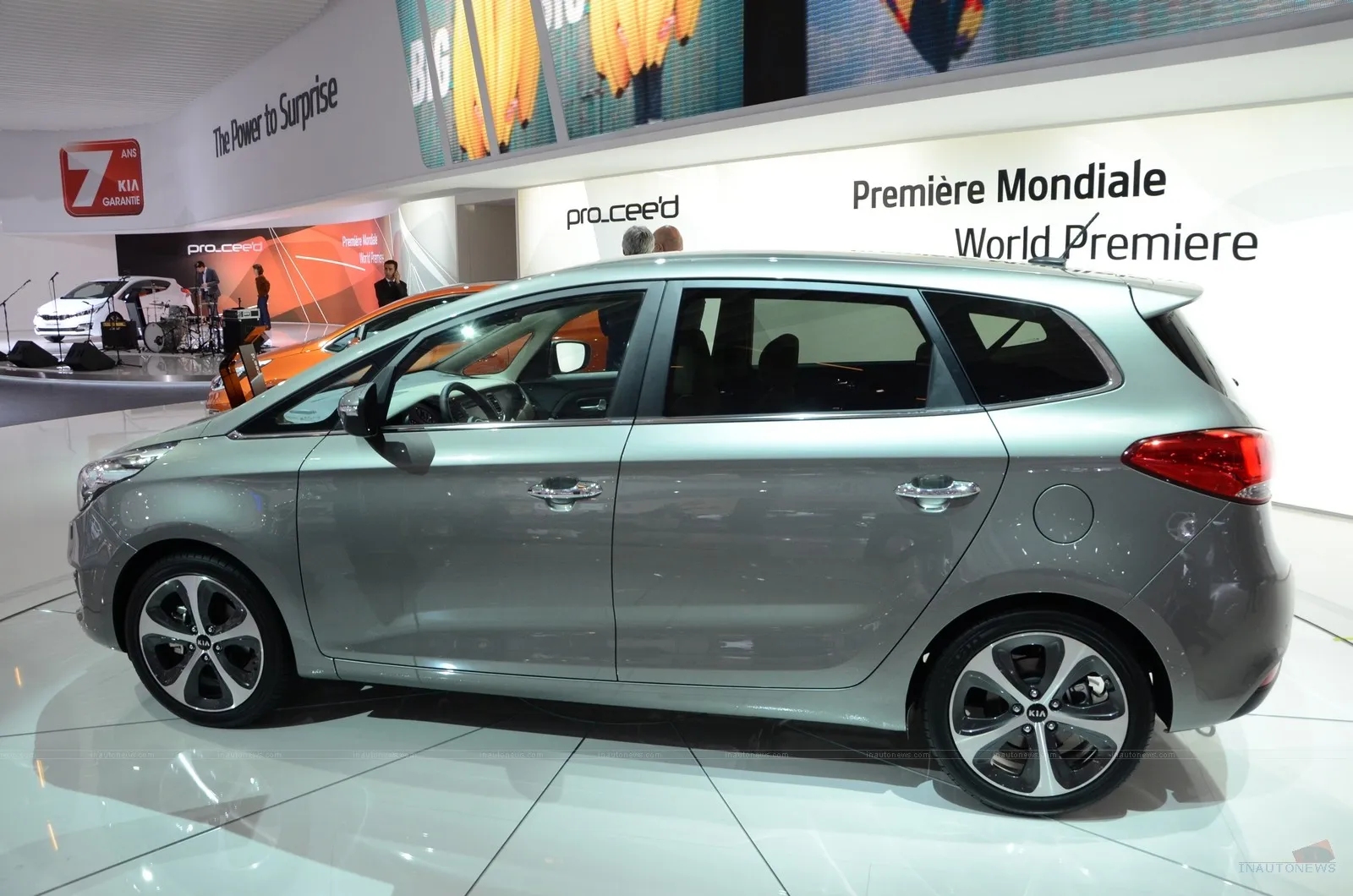 Kia Carens