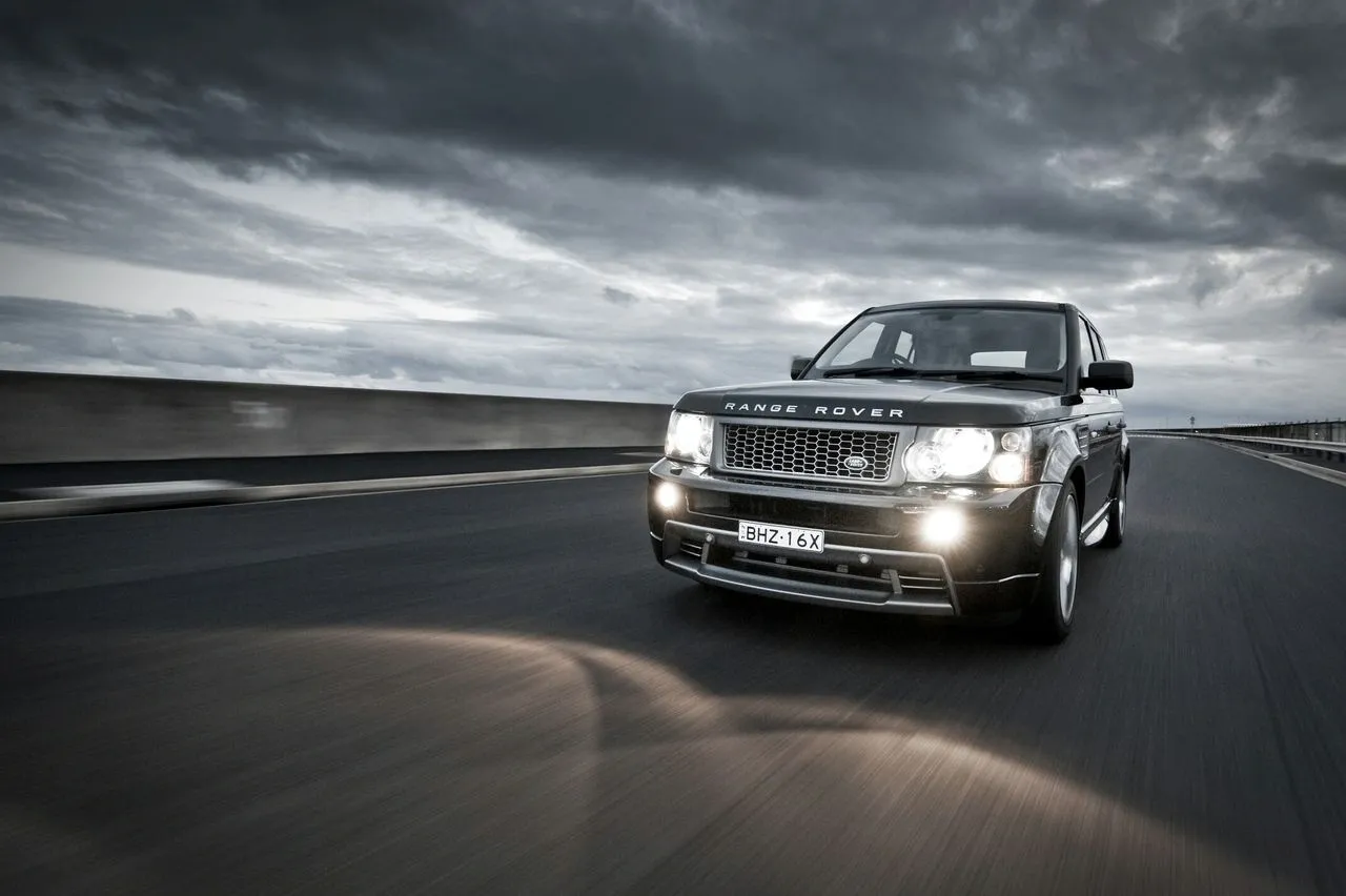 Land-Rover Range Rover Sport LE Stormer Pack technical details, history ...