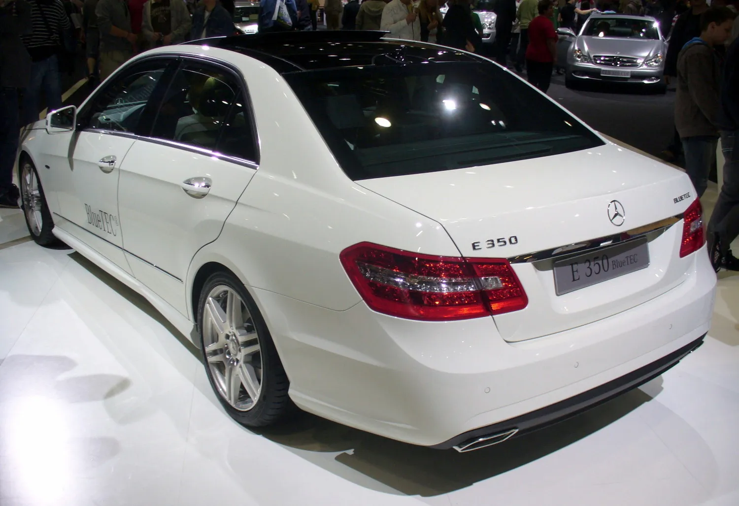 Mercedes-Benz 350 image #1