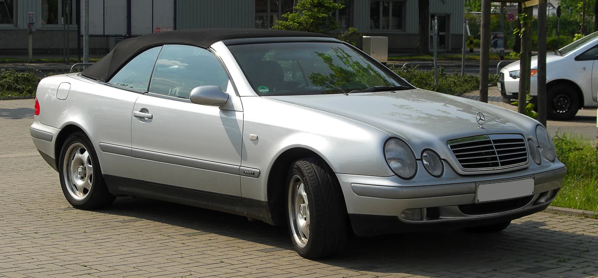 Mercedes-Benz CLK 200 image #3