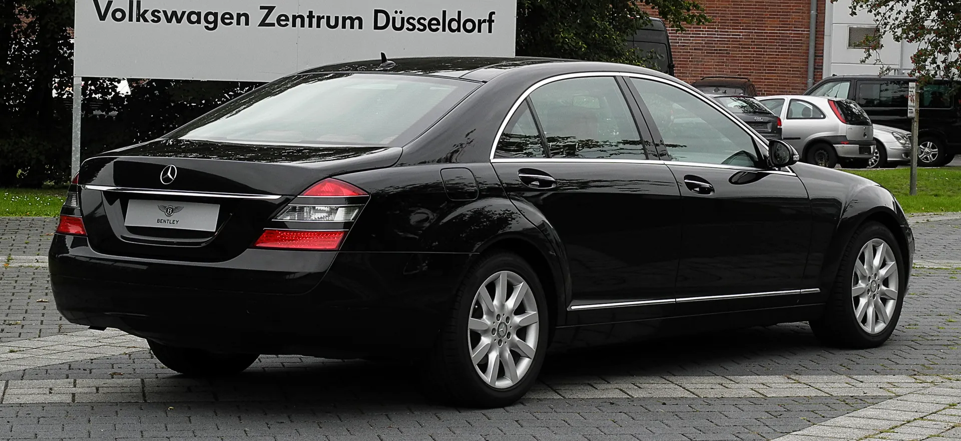 Mercedes-Benz E 320 CDI 4MATIC technical details, history, photos on ...