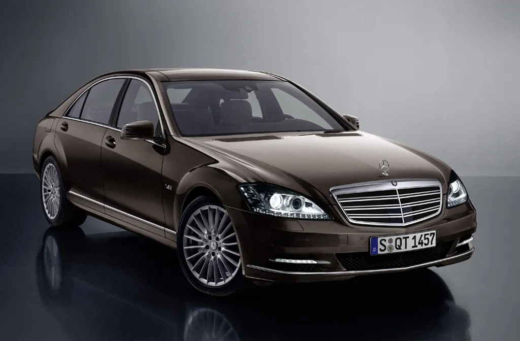 Mercedes-Benz S 600