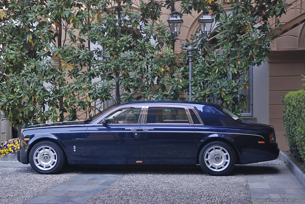 Rolls-Royce Phantom LWB technical details, history, photos on Better ...