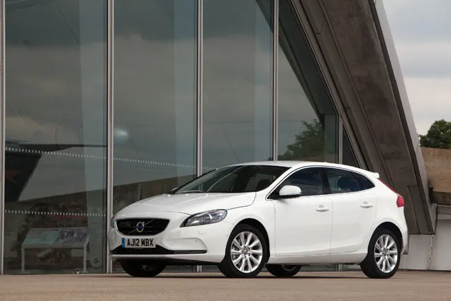 Volvo V40 T3 technical details, history, photos on Better Parts LTD