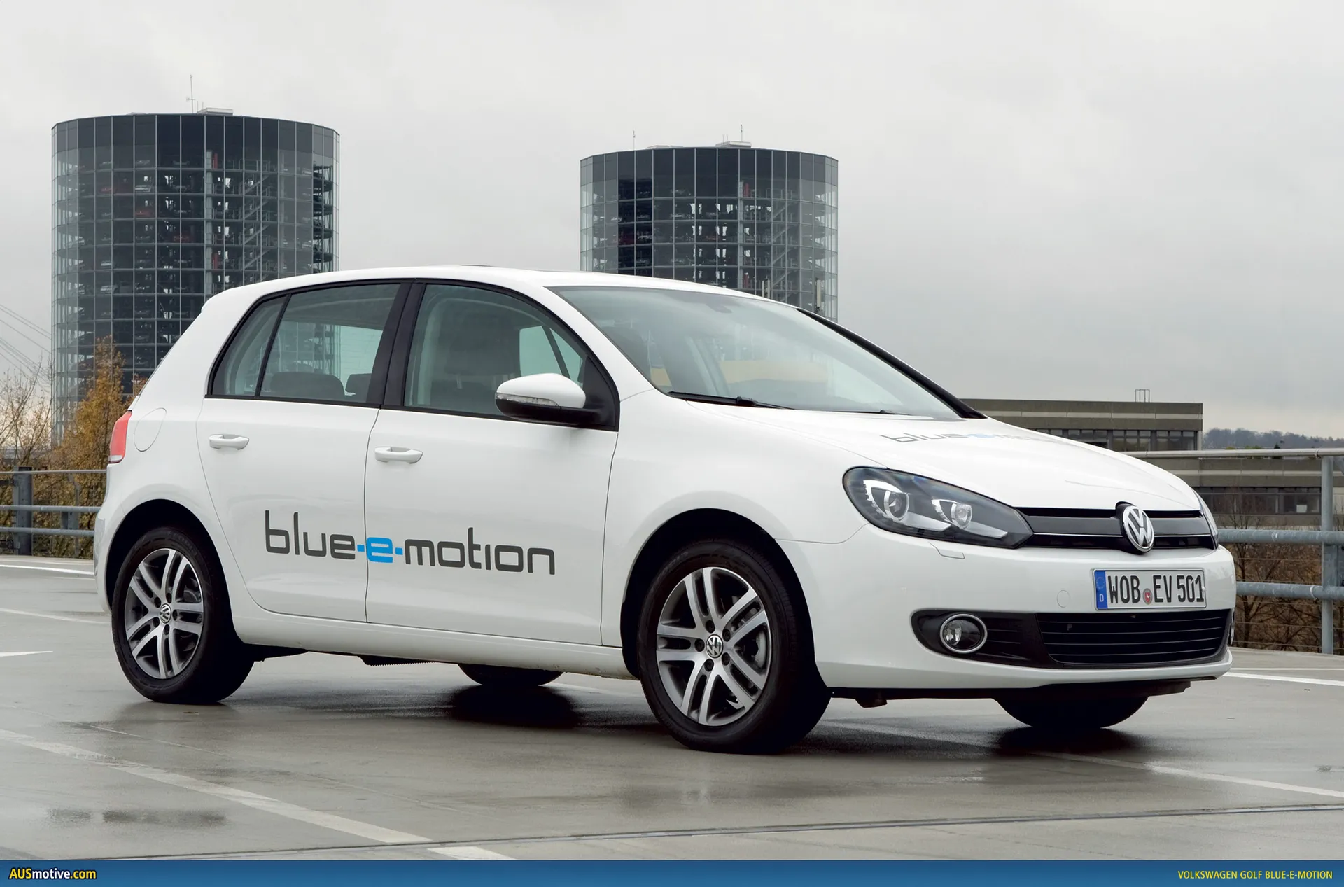 VW Golf blue-e-motion